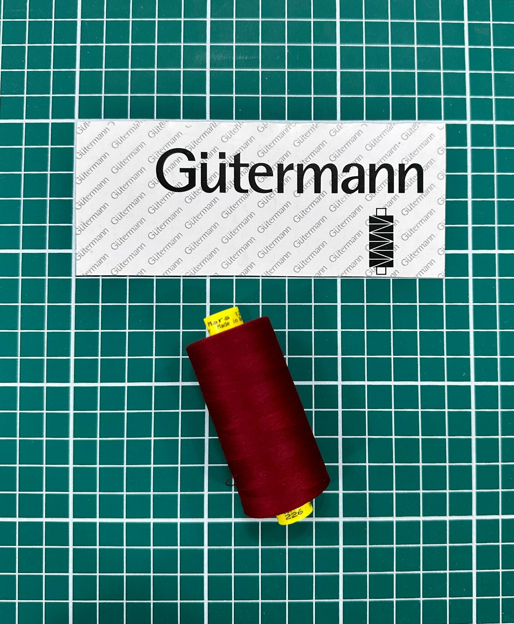 Gutermann Mara 120; col: 226 (1000 м) Нитки для шитья