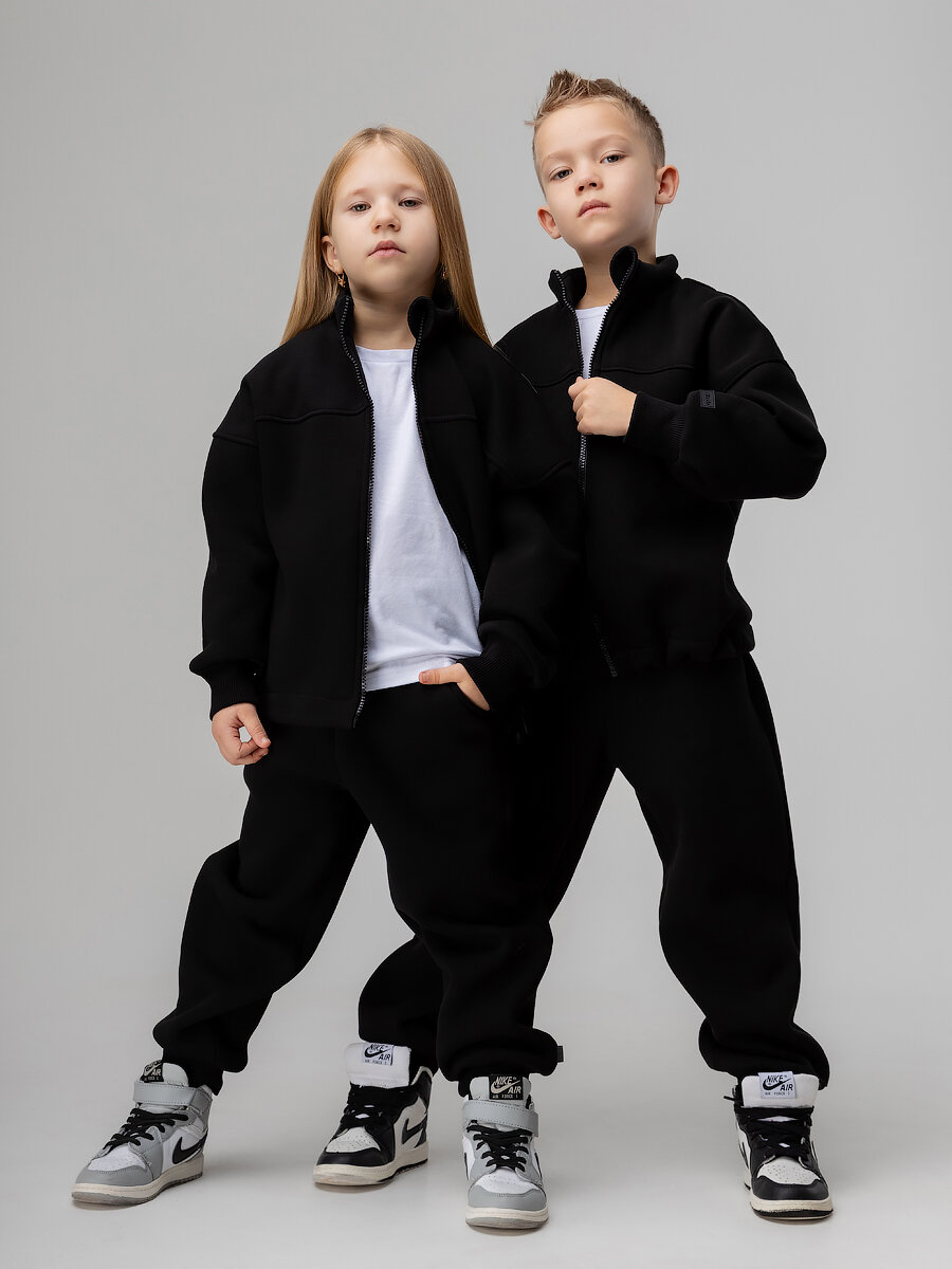 Костюм спортивный