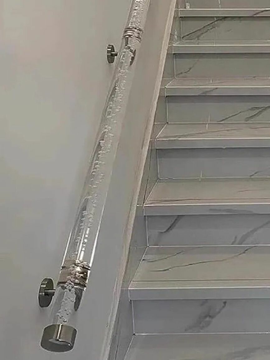 Лестничные перила, акрил, эффект пузырьков, круглые перила