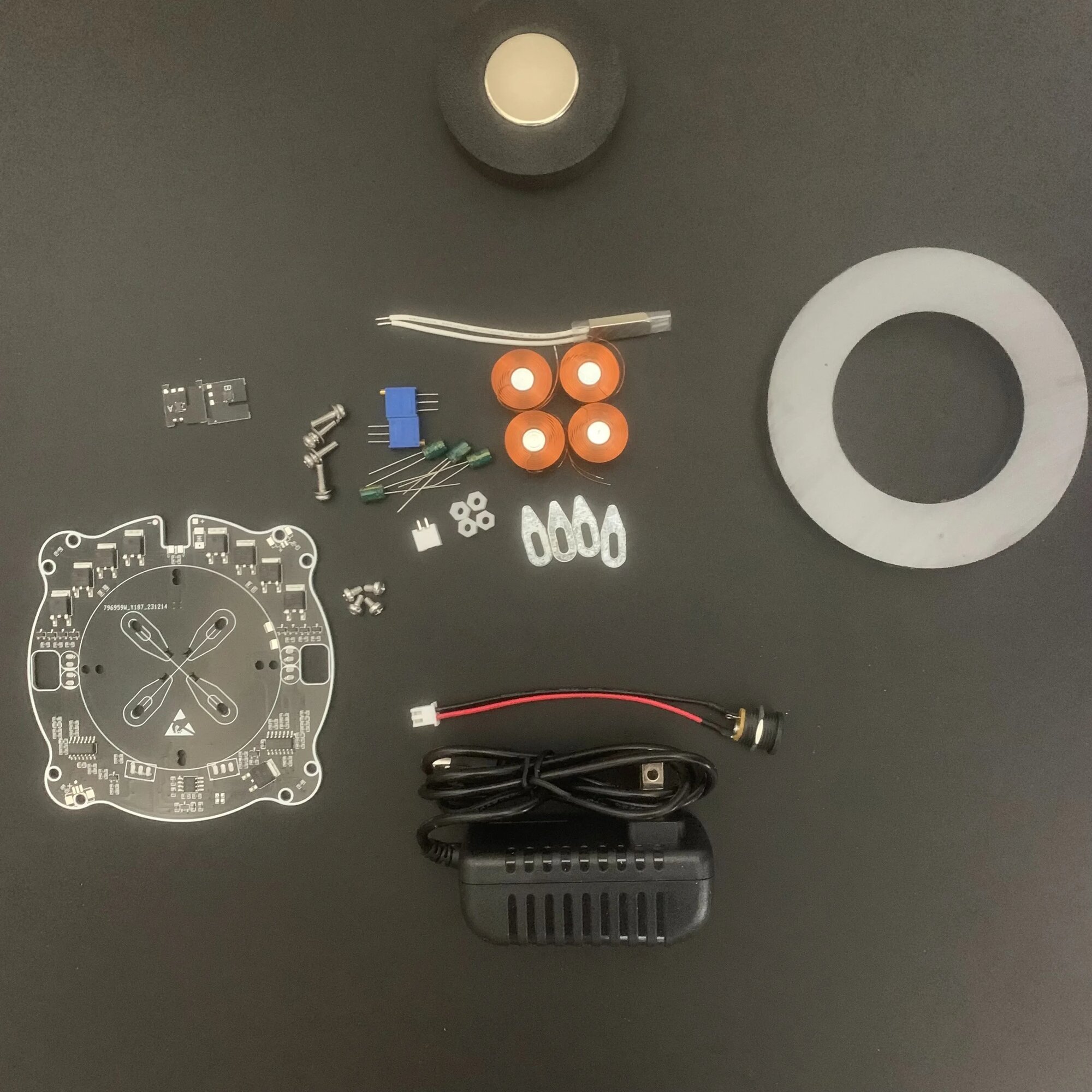 Магнитный левитационный механизм 500 г kit with adapter