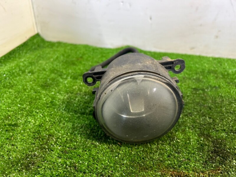 Фара противотуманная передняя Nissan Note E11 26150VD30A