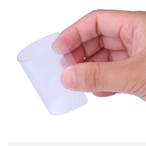 Прозрачные матовые пластиковые бирки из ПВХ, индивидуальные водонепроницаемые пластиковые этикетки в наличии, пластиковые бирки для одежды из ПВХ, пластиковые листы.