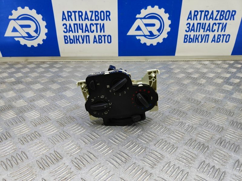 Б/У Блок управления печкой Renault Logan 1 / Рено Логан 1 K7M-710 2006