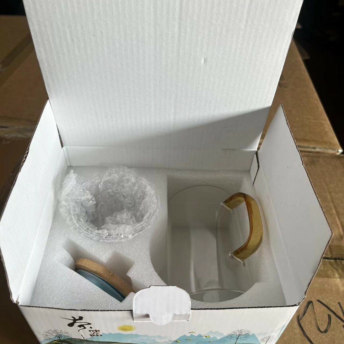 Высококачественная боросиликатная стеклянная чашка для воды, чашка для просмотра гор, чашка для разделения чая и воды, чашка для заваривания чая, фильтр, трехкомпонентная чашка, чашка с бамбуковой крышкой, чашка для чая и воды