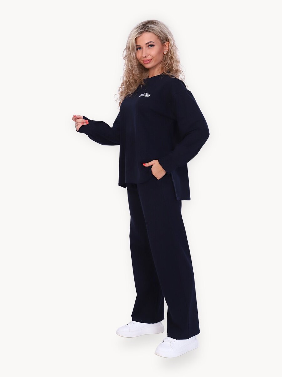 Костюм спортивный