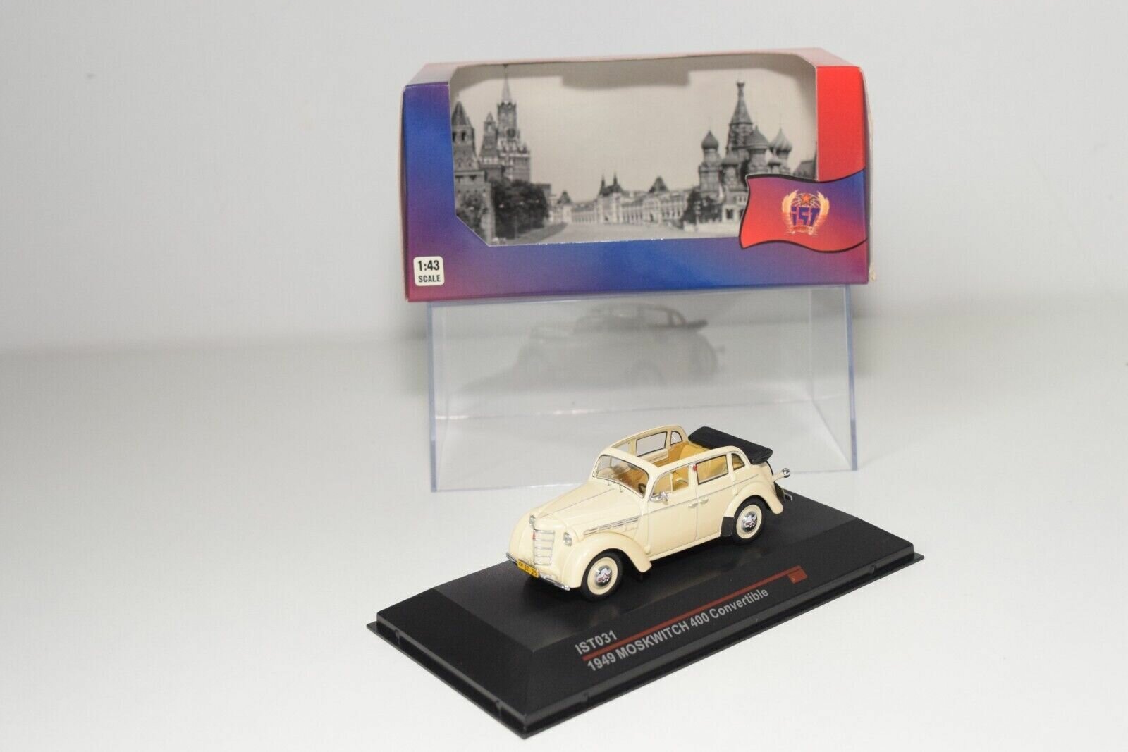 IST 031 Модель автомобиля М400 с открытым верхом 1949г 1/43