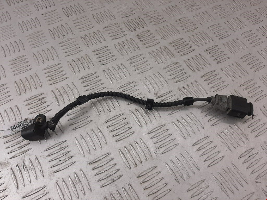 Датчик распредвала Audi A4 B7 03G957147C арт. 677656