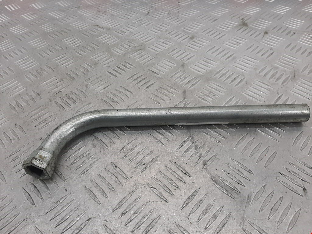 Ключ баллонный Volkswagen Beetle 2 4D0012219A арт. 1835727