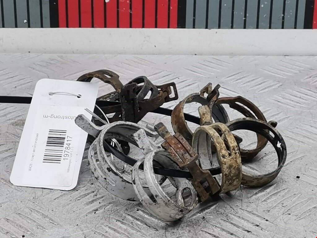 Хомут металлический Volkswagen Golf 5 11617798304 арт. 1978417