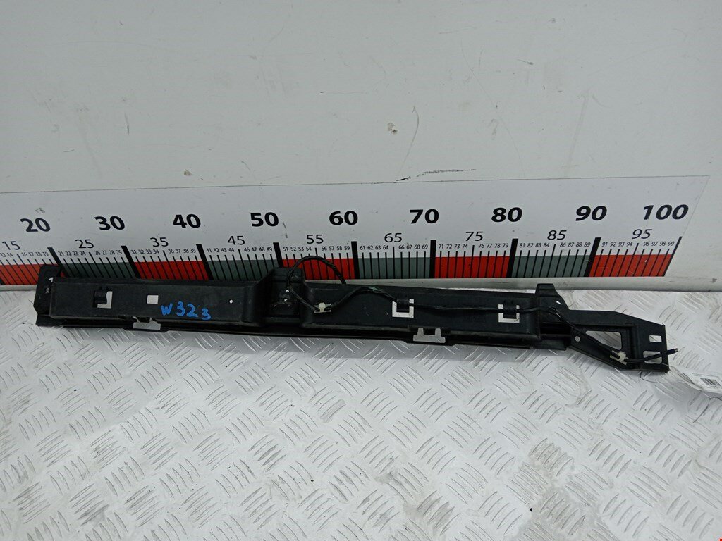 Кронштейн (крепление) заднего бампера центральный Opel Astra H 24460363 арт. 1894575