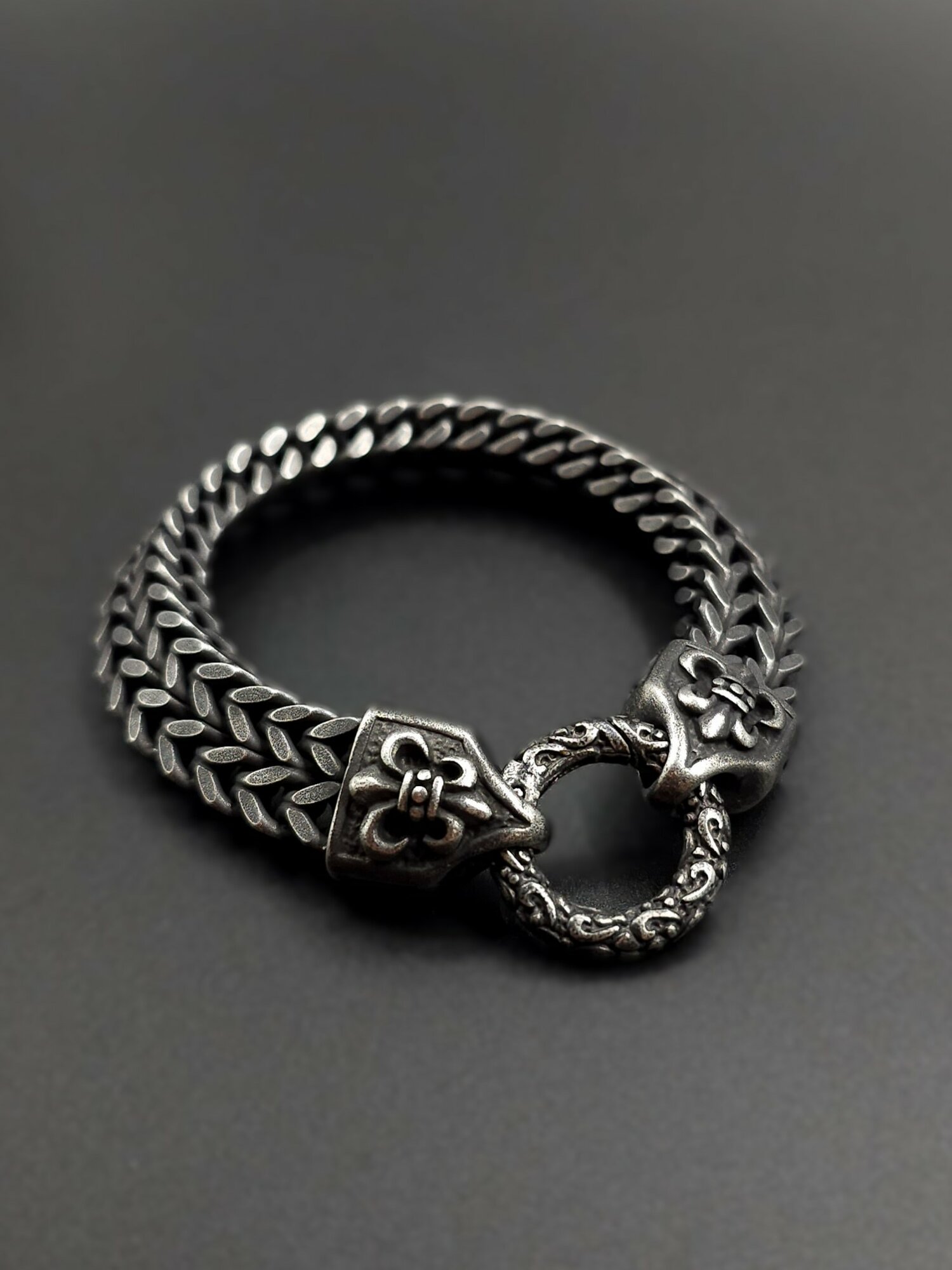 Славянский оберег, плетеный браслет