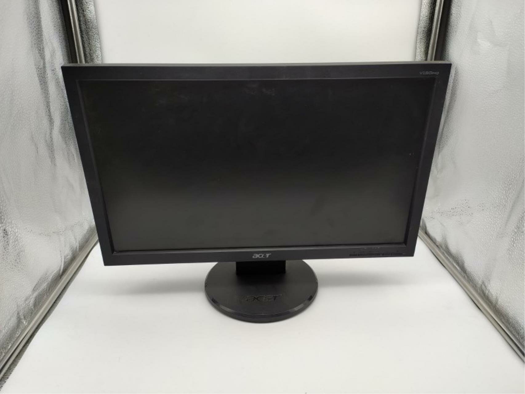 18.5" ЖК монитор Acer V193HQV Bb (LCD, 1366x768, D-Sub) бу