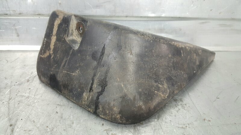 Брызговик Daewoo Leganza V100 1997 задн. лев. (б/у) 96205731