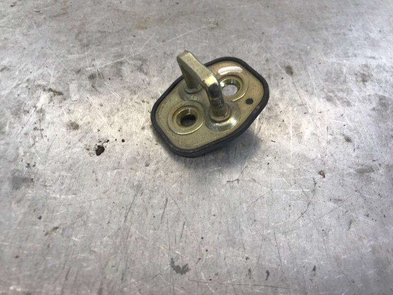 Ответная часть замка двери Citroen С3 F 2001 (б/у) 916458