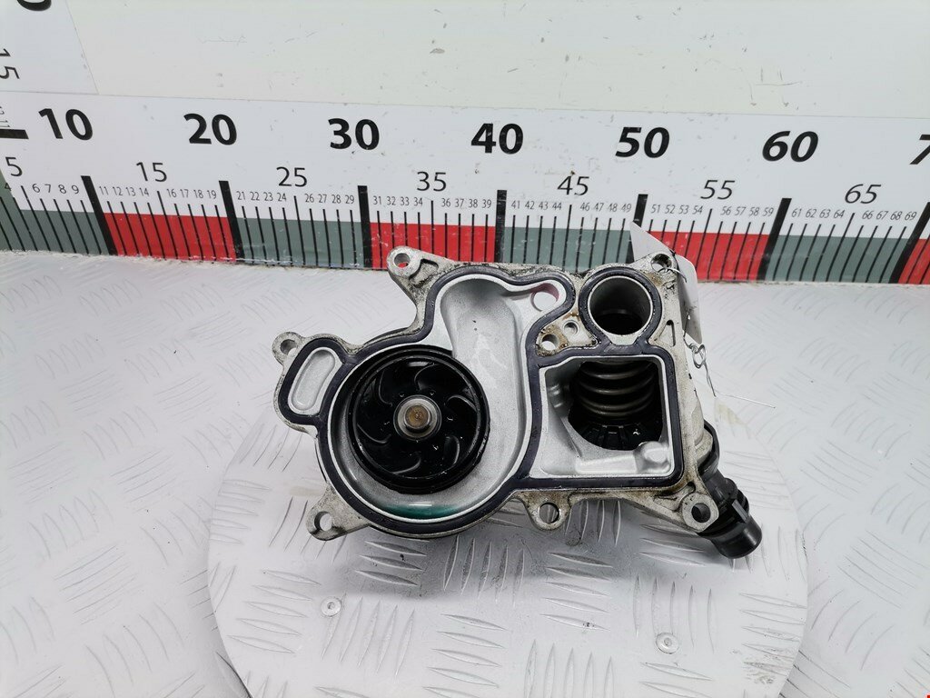 Насос водяной (помпа) BMW 3-Series (F30/F31/F34/F35) 11518516204 арт. 1749337