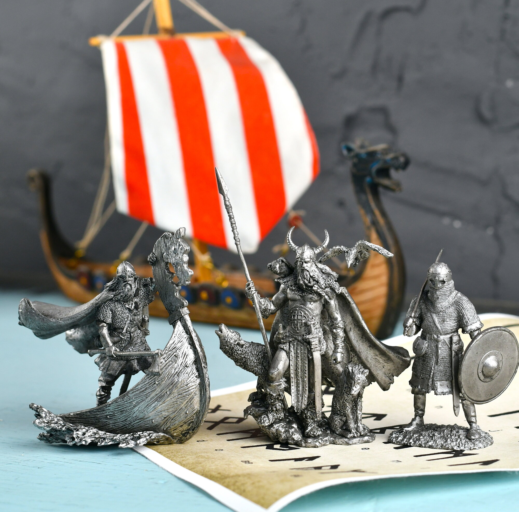 Оловянный набор Викинги в Вальхалле 54 мм масштаб (6-7 см высота)