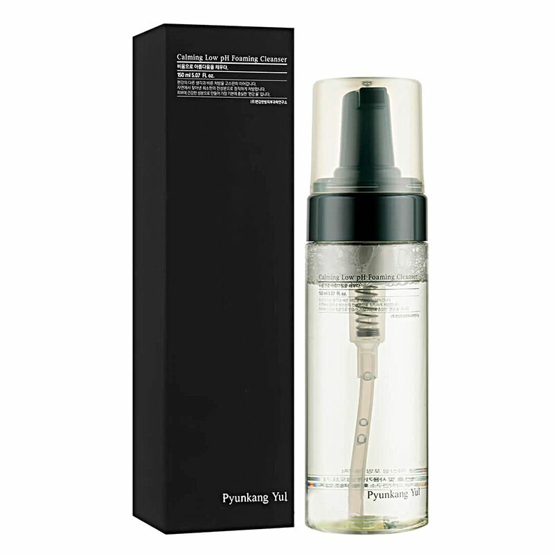 Пенка для умывания кожи лица PYUNKANG YUL Calming Low pH Foaming Cleanser, 150 мл (умывалка против акне и черных точек, отшелушивающая и сужающая поры, с aha bha и гиалуроновой кислотами)