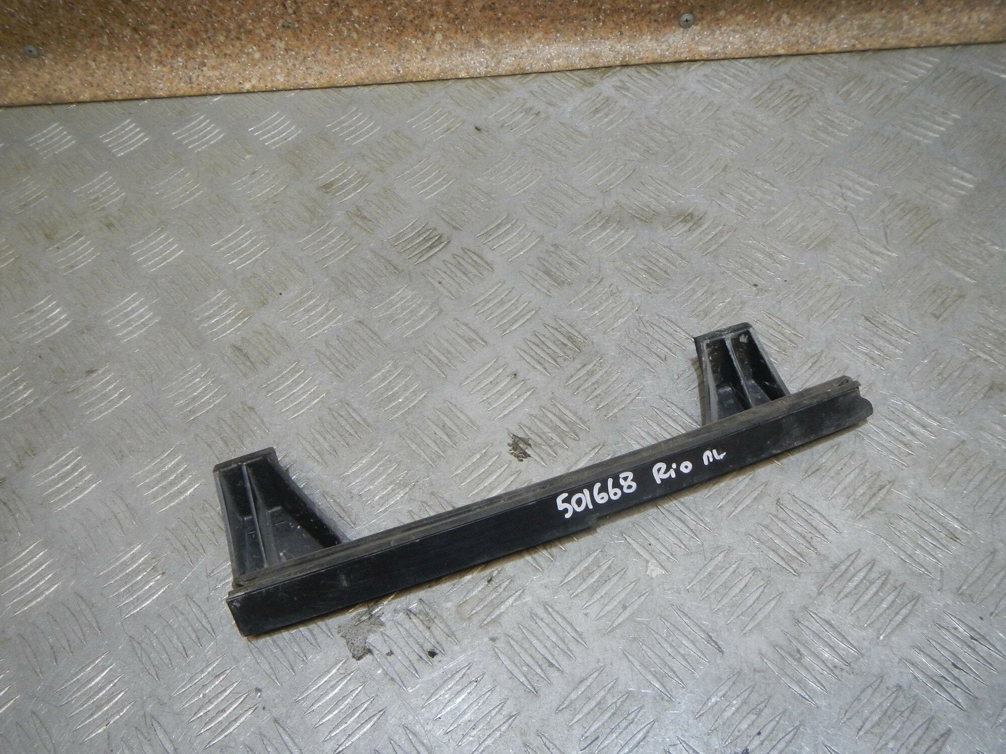 Б/У Направляющая стекла двери, KIA (Киа)-RIO (05-11) KIA RIO (05-11) передняя левая Без видимых повреждений. 501668 Hyund...