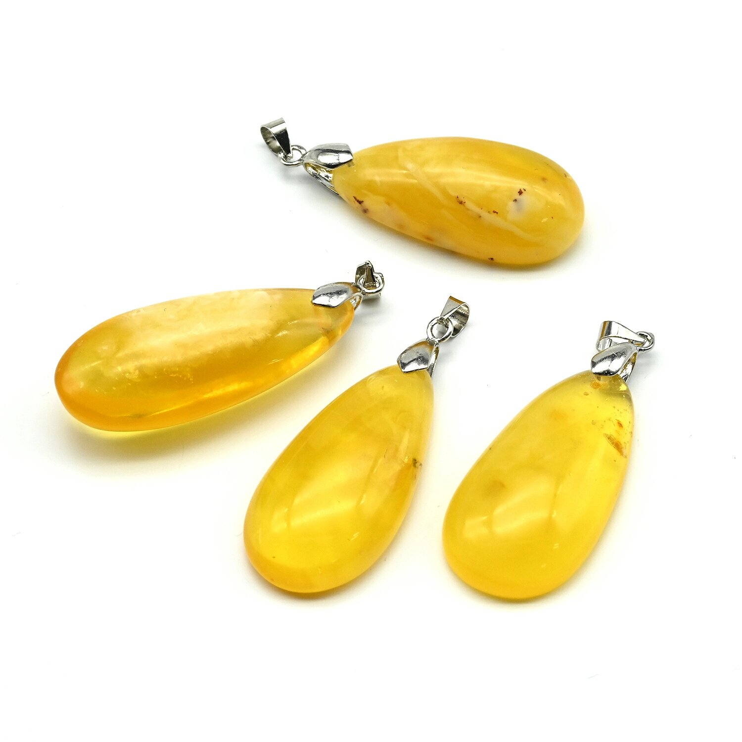 Подвеска, янтарь