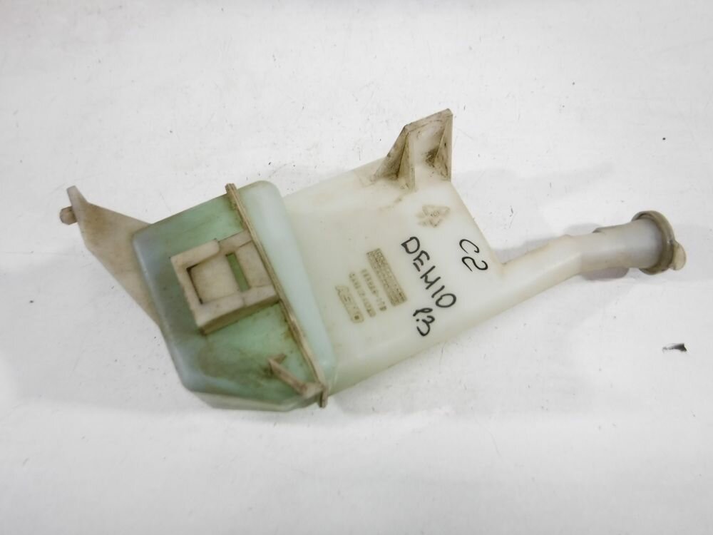 Бачок расширительный Mazda Demio IDY (2002—2007) ZJ0115350A