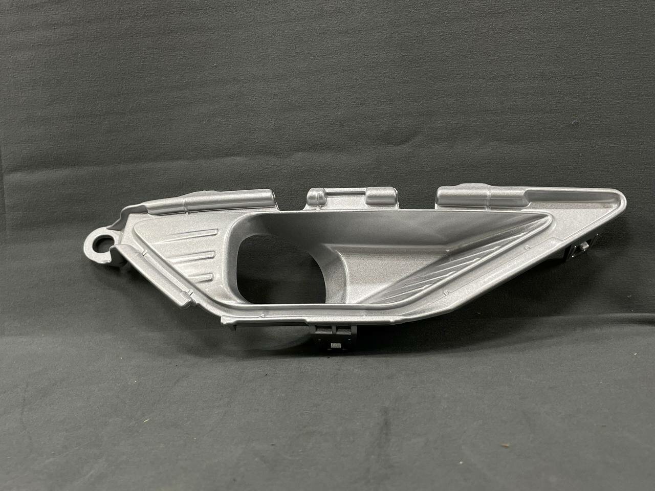 Решетка ПТФ правая Mitsubishi