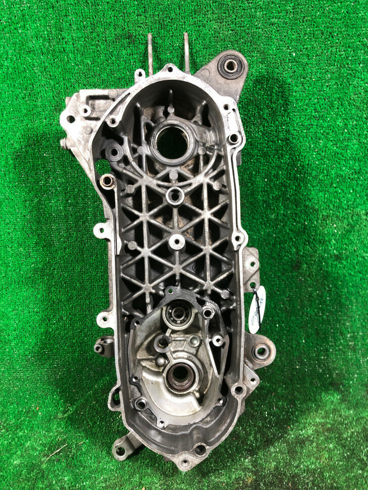 Картер левый Suzuki Lets 2 AI-96 голый