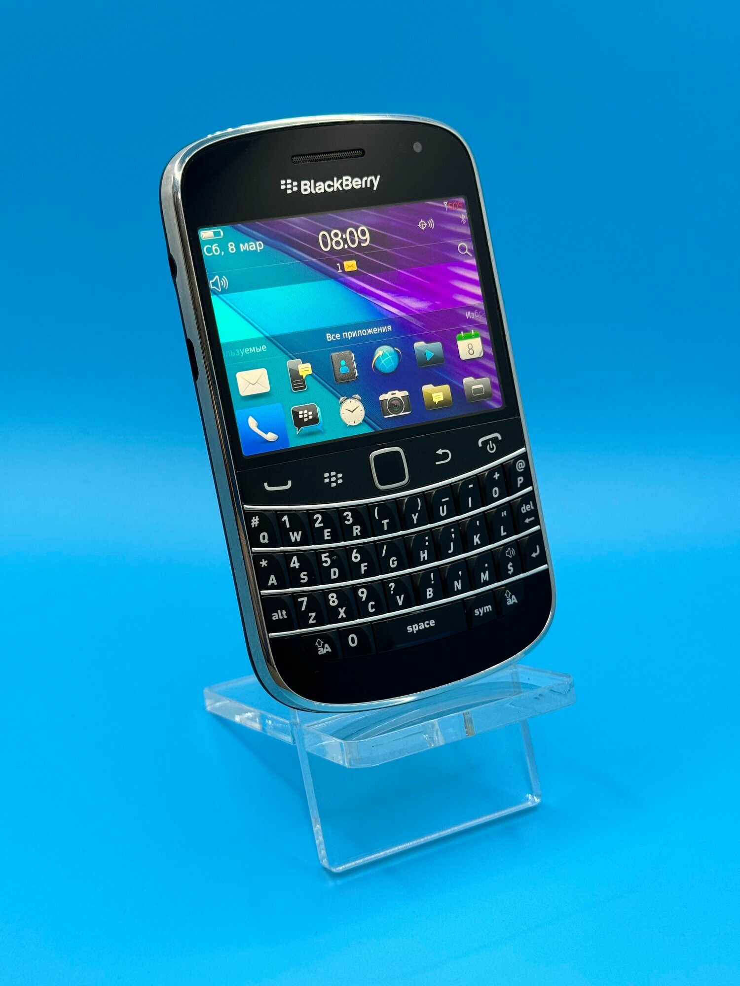 Мобильный телефон BlackBerry Bold 9930
