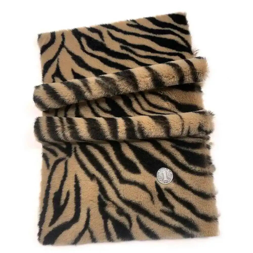 Искусственный мех ZYFMPTEX леопардовый 25x45 см 14