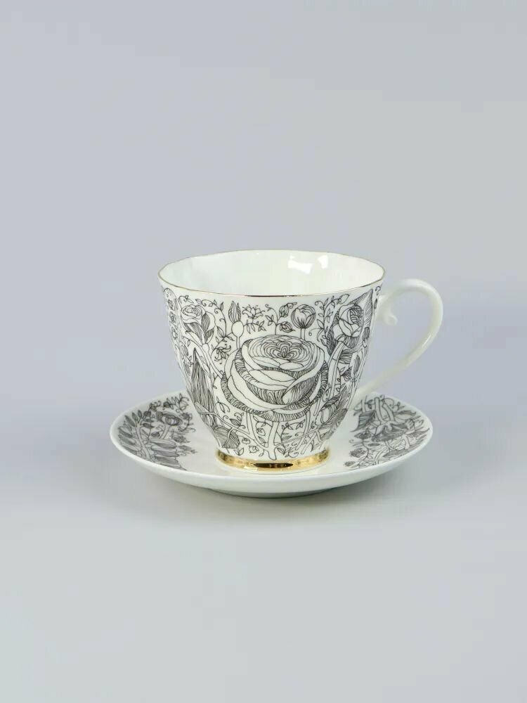 Чайная пара. Императорский фарфоровый завод. Форма "Гвоздика", рисунок "Лето. Черное". Костяной фарфор. 200 мл.