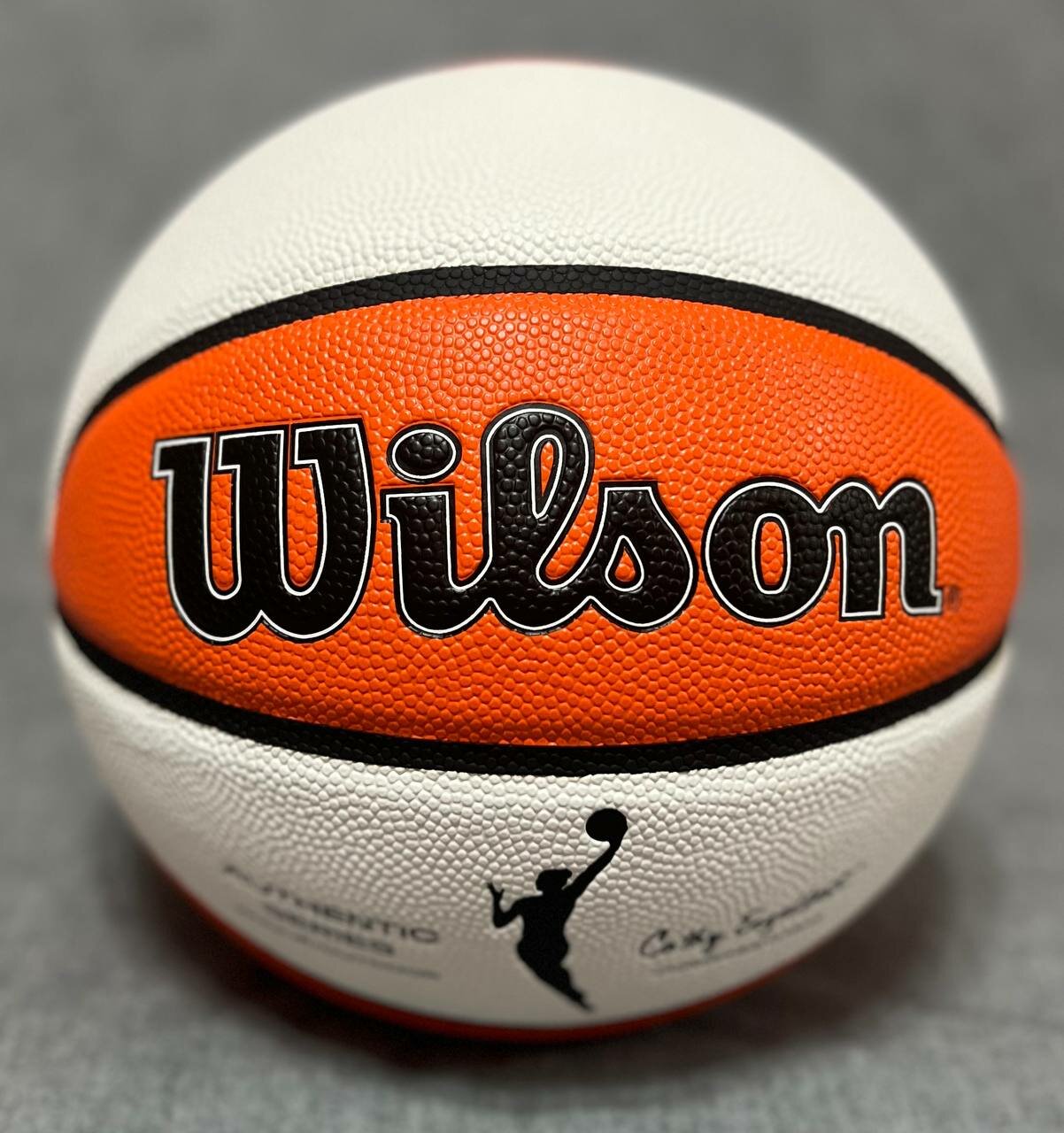 Баскетбольный мяч Wilson WNВА AUТНЕNТIC. Размер 6. Orange/White. Indoor/Outdoor