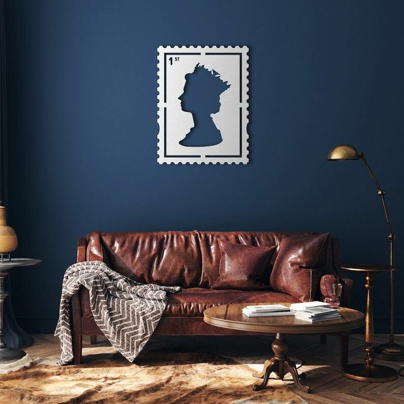 Декоративное металлическое панно, Королева Елизавета (белый цвет)