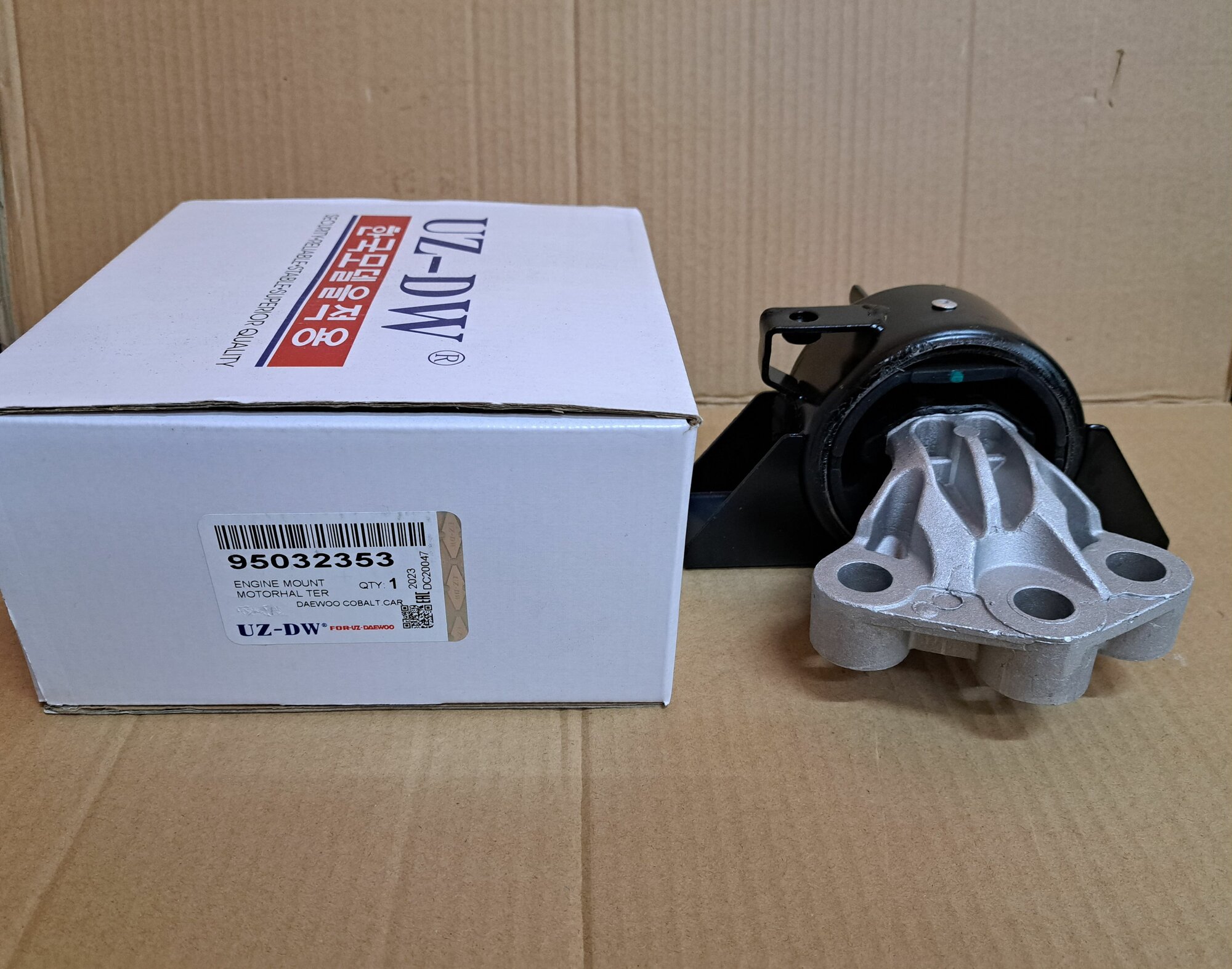 Опора (подушка) двигателя левая МКПП Кобальт, Равон Р4, Авео Т300