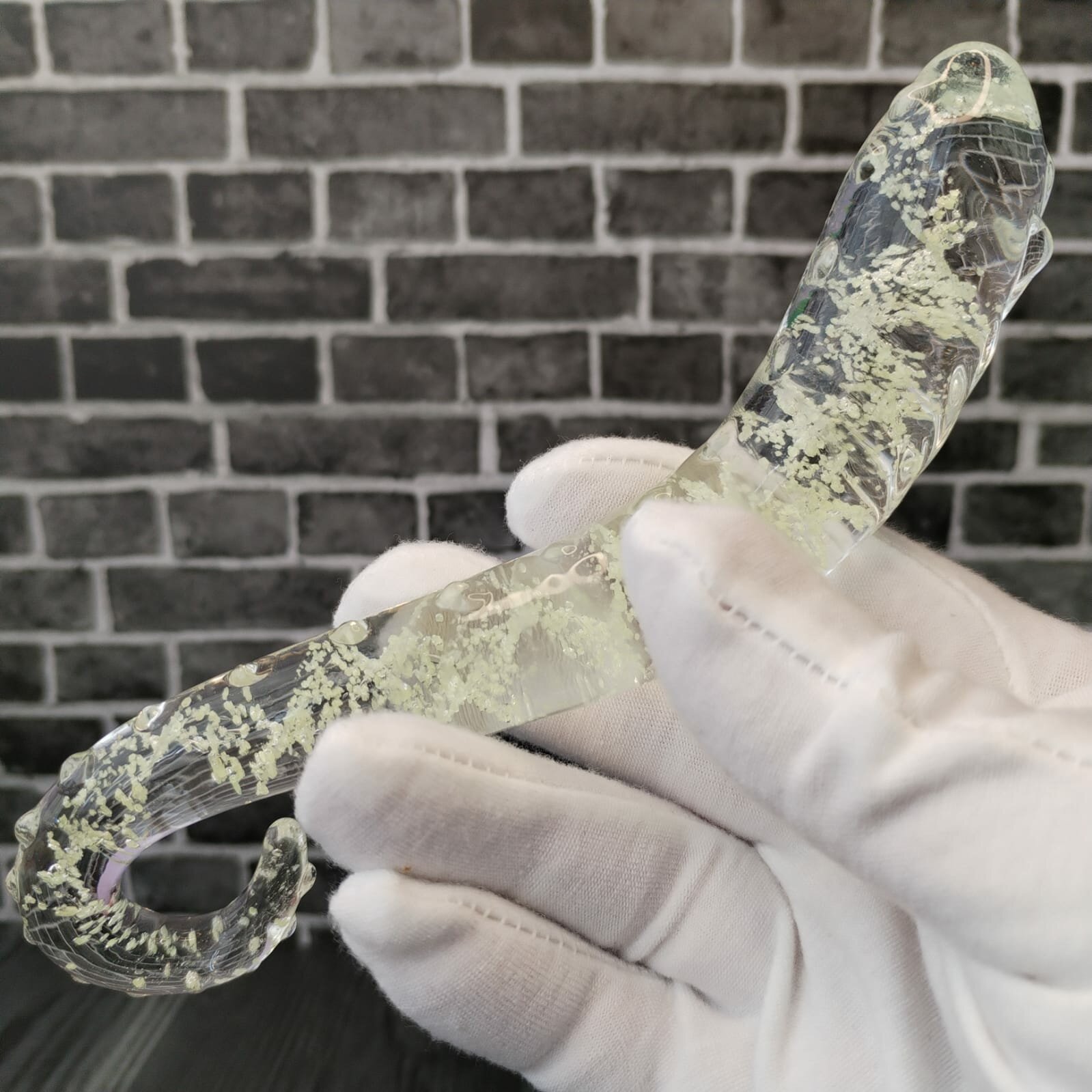 Анальная пробка стекло светится в темноте XL