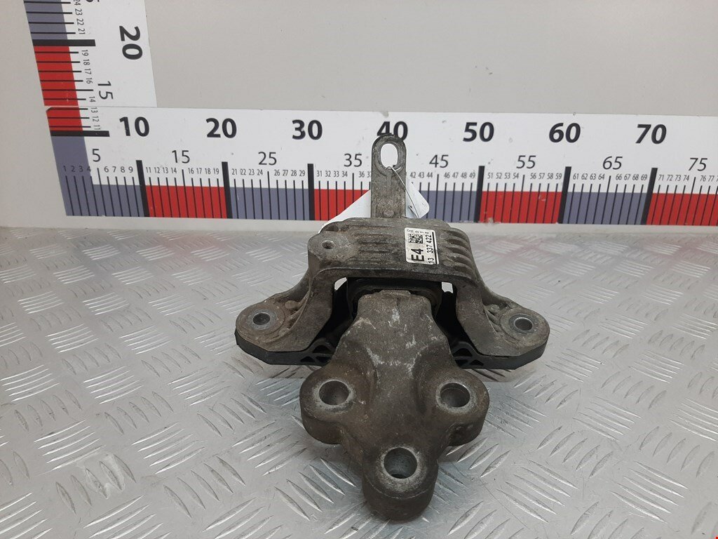 Подушка (опора) крепления двигателя Opel Astra J 13337422 арт. 1771352
