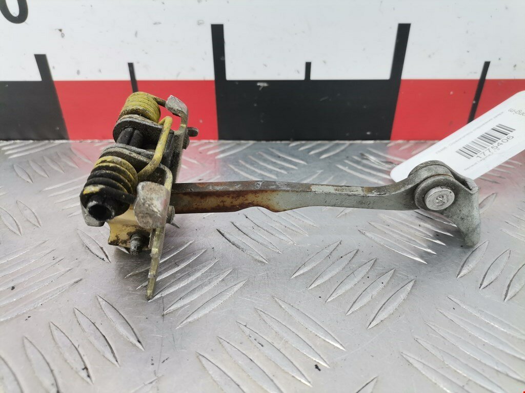 Ограничитель открывания двери задней Renault Laguna 2 8200385349 арт. 1775406