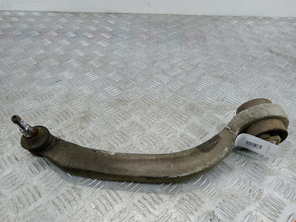 Рычаг передний правый Volkswagen Passat 5 8E0407506A арт. 1929878