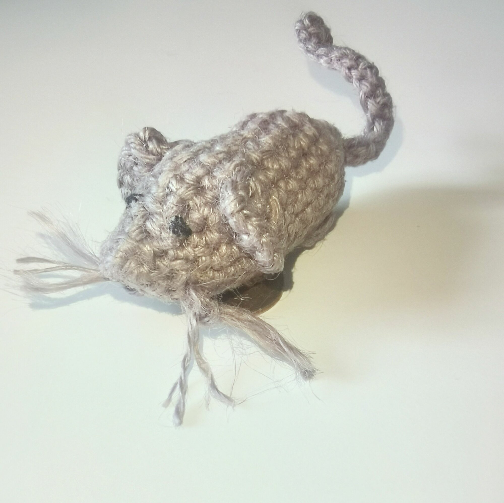 Мышка из серого джута, игрушка с кошачьей мятой (средняя - 10 см) с бубенчиком внутри