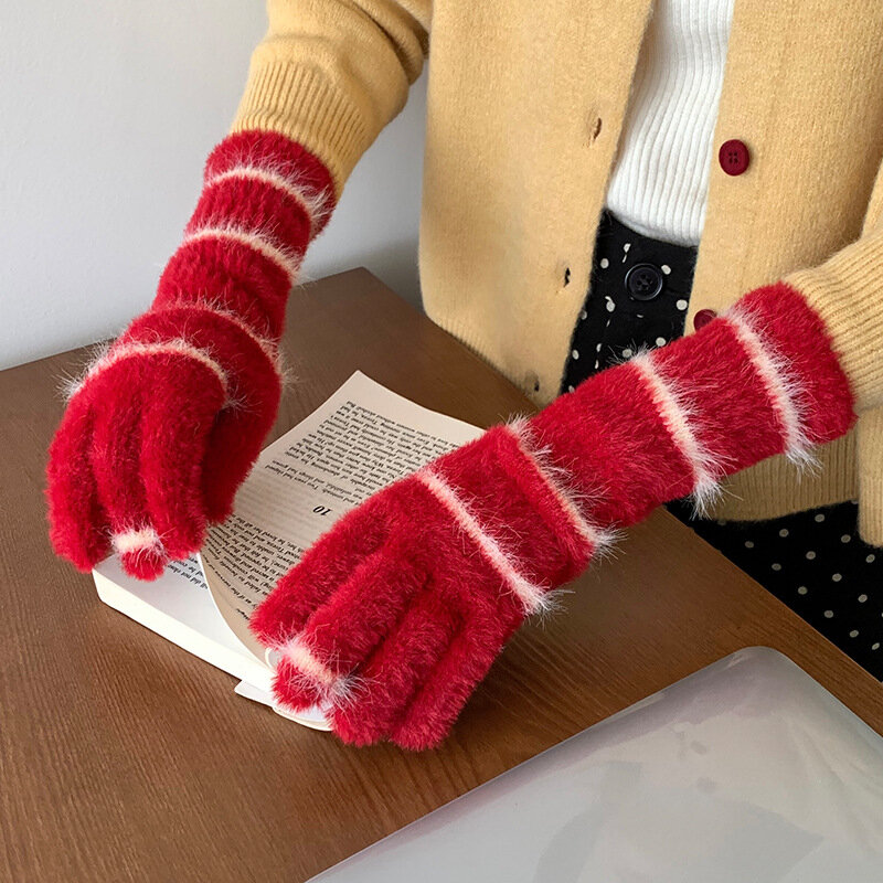 Перчатки для мужчин и женщин