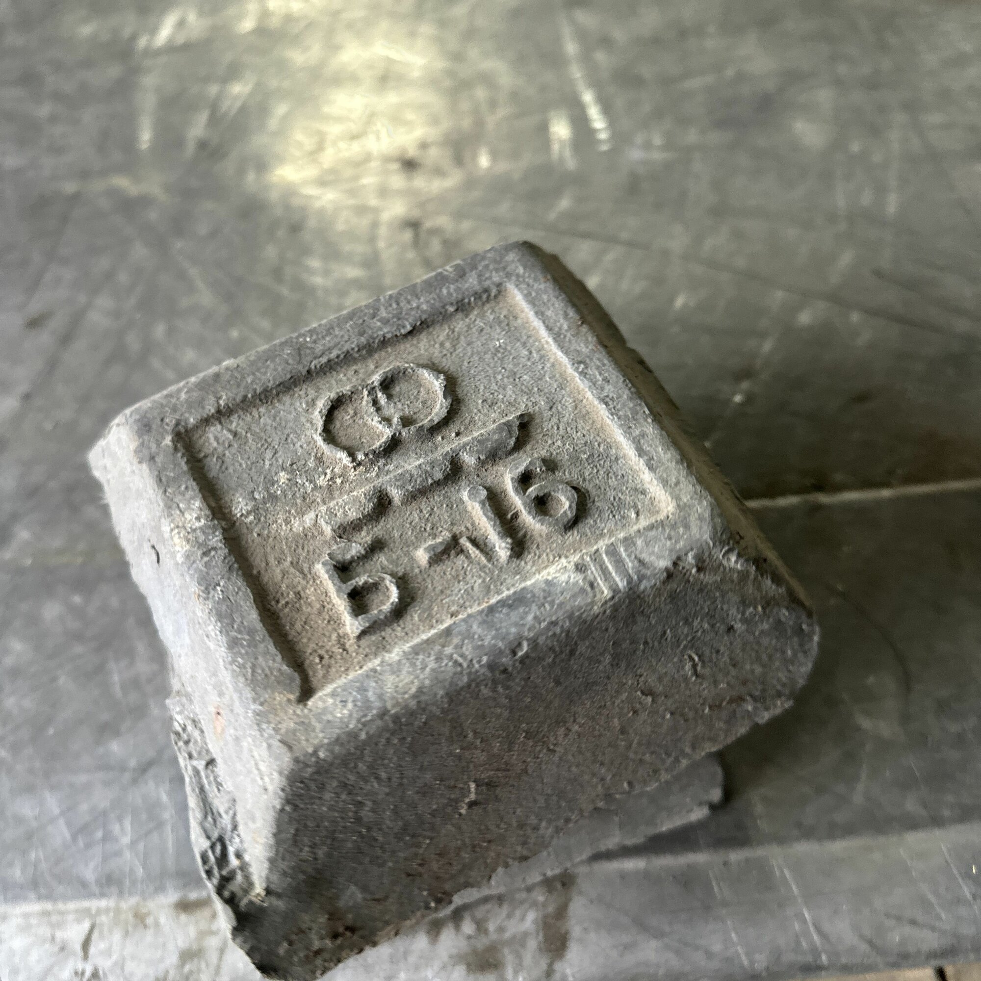 4кг баббит Б16 СССР чушка колотая бабит б16