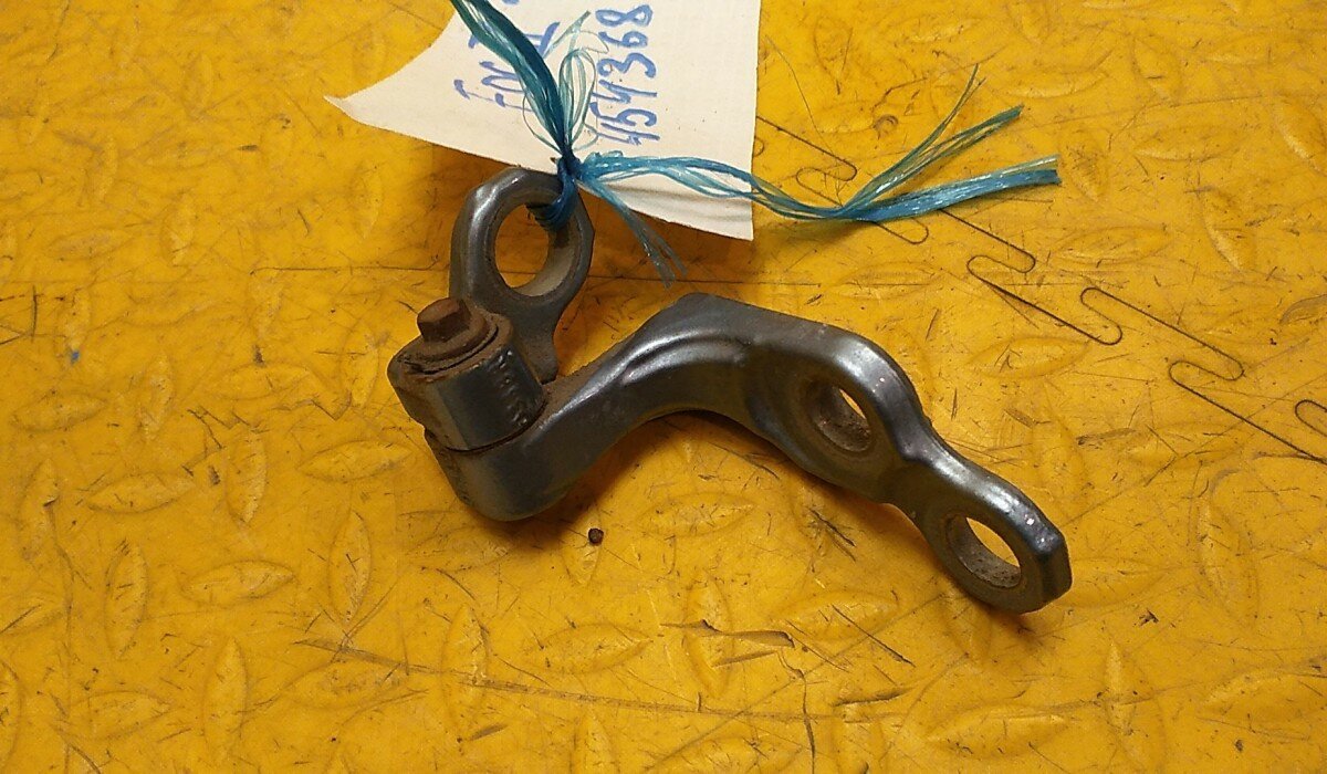 Петля двери задней правой нижняя Focus II Ford 3M51R26800AH