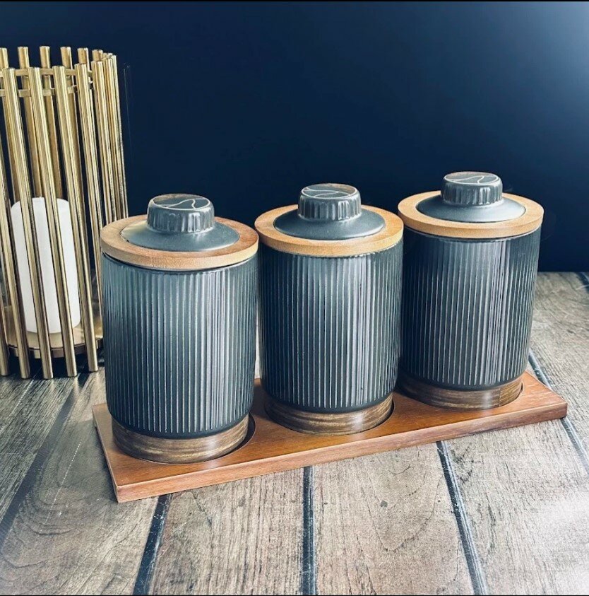 Набор из 3 банок для сыпучих продуктов 900 мл на подставке WOOD 133-395 118-133-395