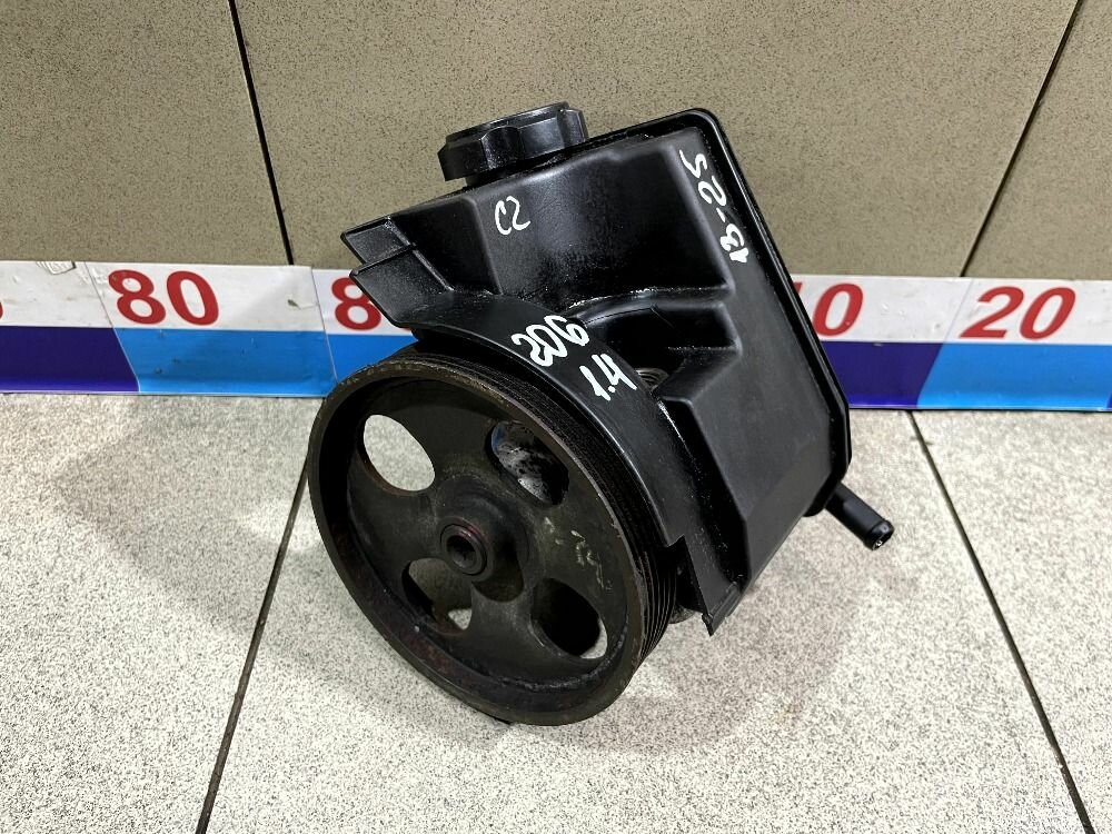 Насос гур Peugeot 206