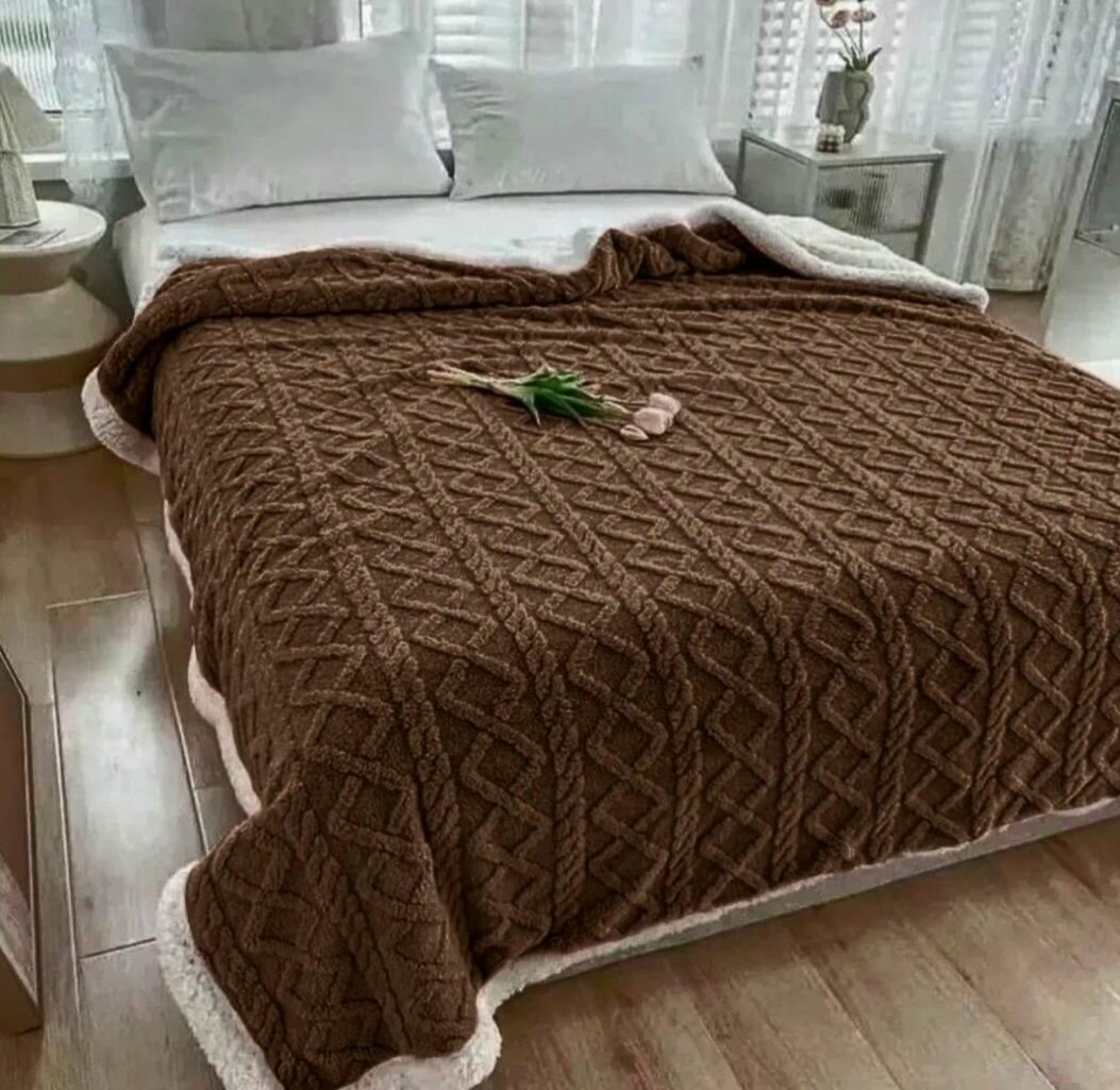 Плед двусторонний барашек 200x230, евро (декор - под вязаную косичку) Коричневый