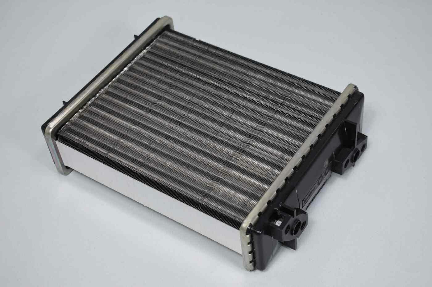 Радиатор отопителя алюминиевый Bautler для ВАЗ 2101-2107 (BTL-0001H)