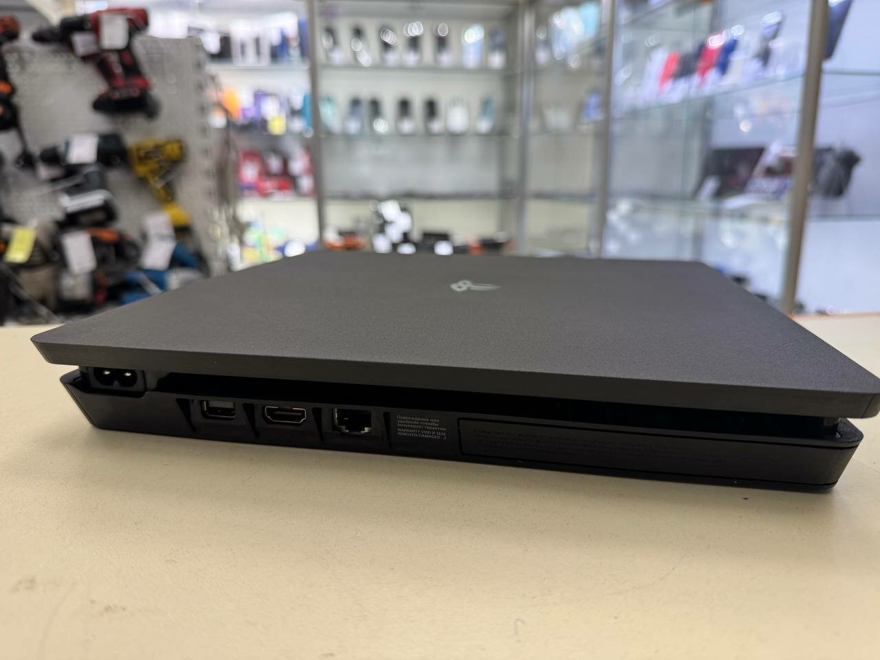 Игровая приставка PlayStation 4 Slim 1TB, б/у уценка