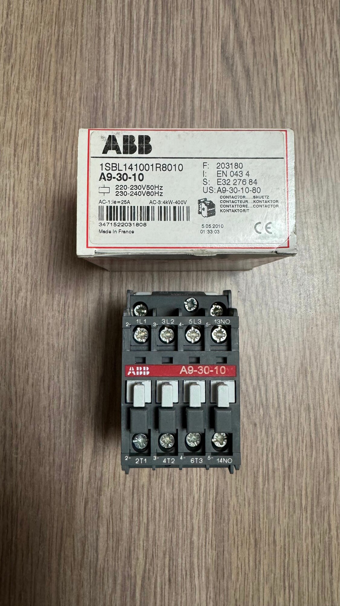 Контактор ABB A9-30-10 (9А AC3) катушка 220В AC 1SBL141001R8010 (ориг)