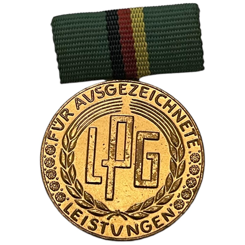 ГДР, медаль "За достижения в сельскохозяйственных производственных кооперативах" 1959-1990 гг. (2)