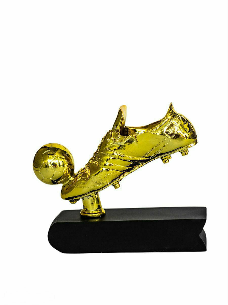 Кубок Золотая бутса с футбольным мячом - KM003