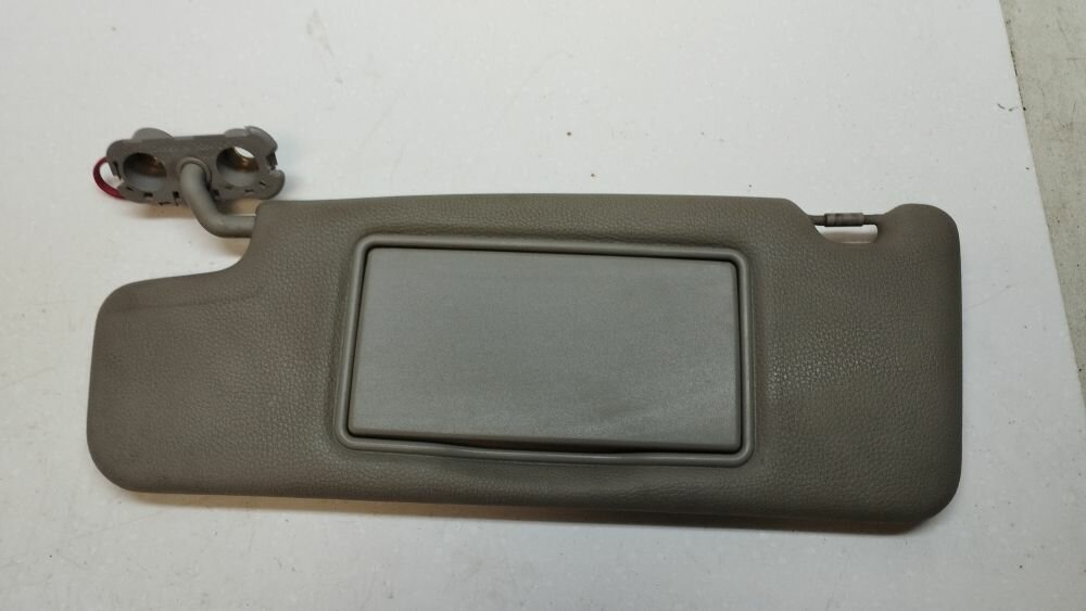 Козырек солнцезащитный передний левый Volvo S80 39970000