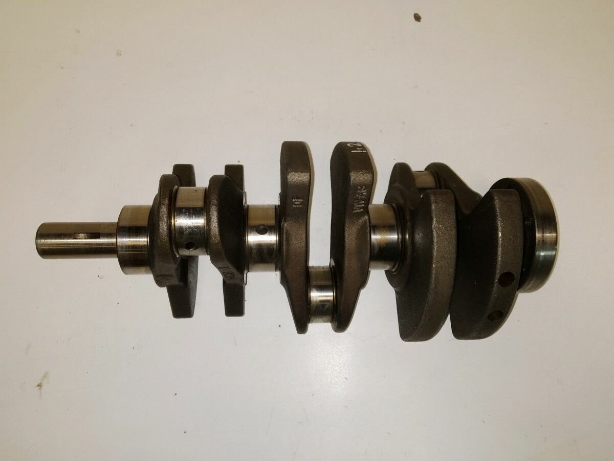 Коленвал Skoda Fabia 1.2 CGP 03E1000